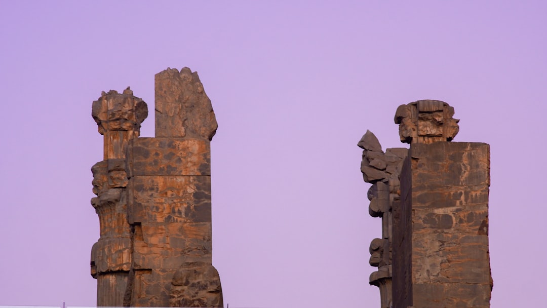 Uncovering Ancient Giants: Archaeological Evidence and DNA